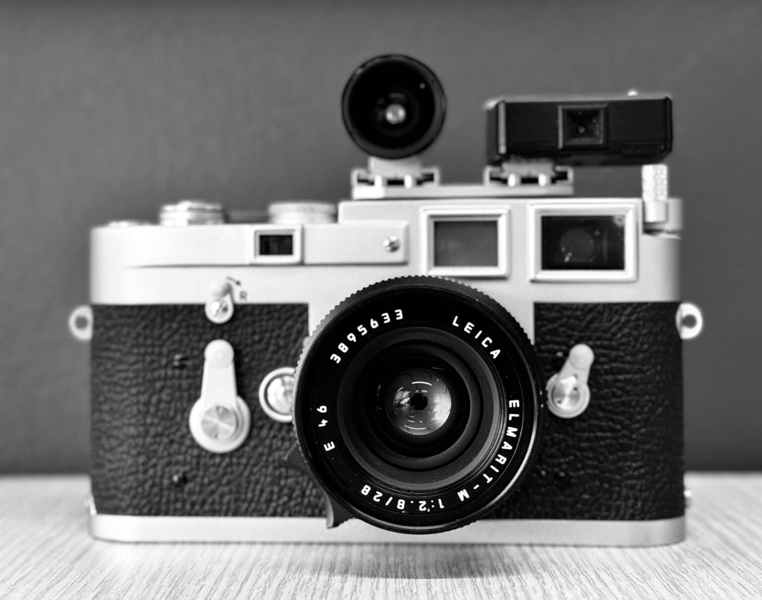 The Leica M3 - Great Film Cameras - A Flash Of Darkness