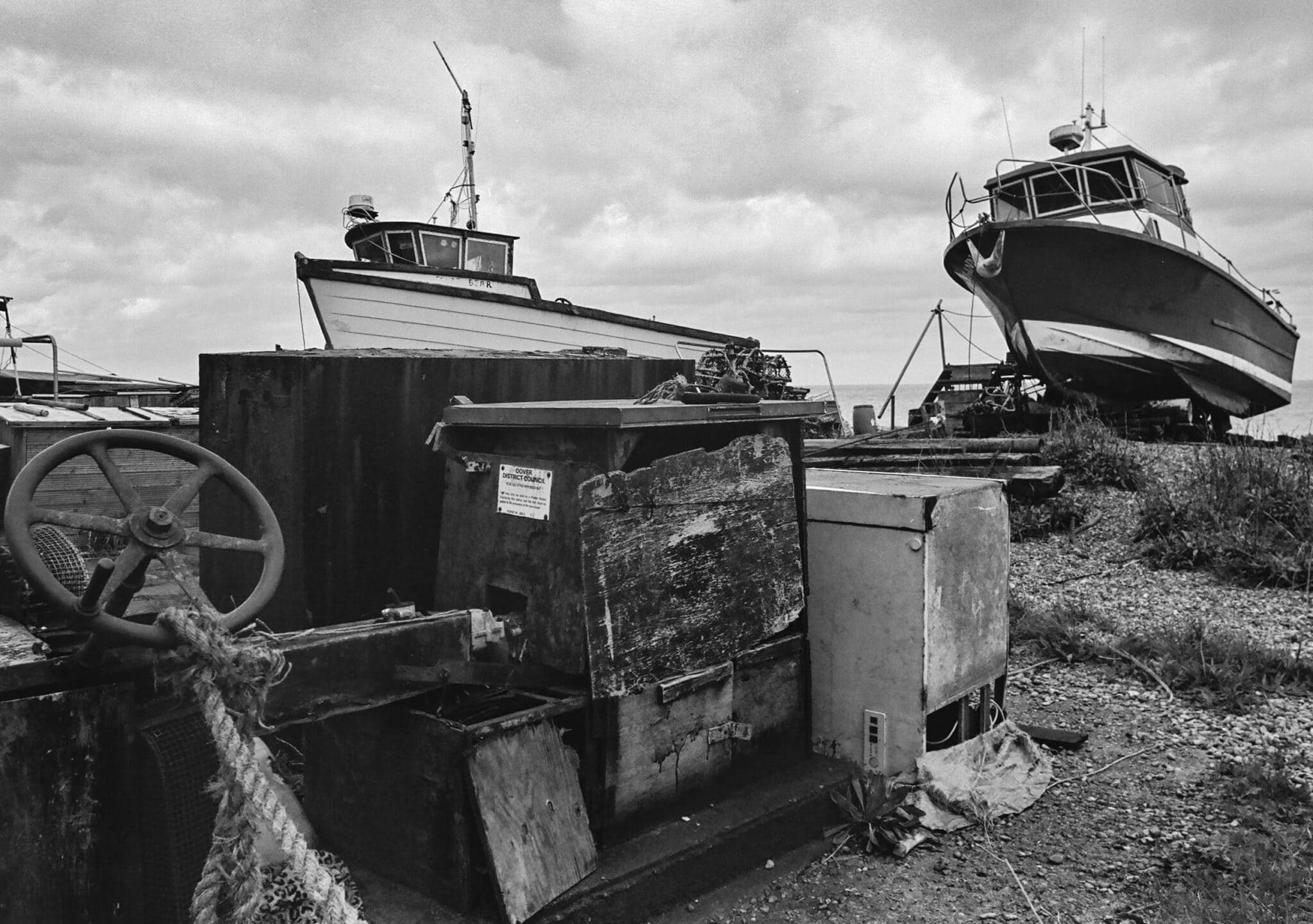 The Nikon FE2 - Great Film Cameras - A Flash Of Darkness